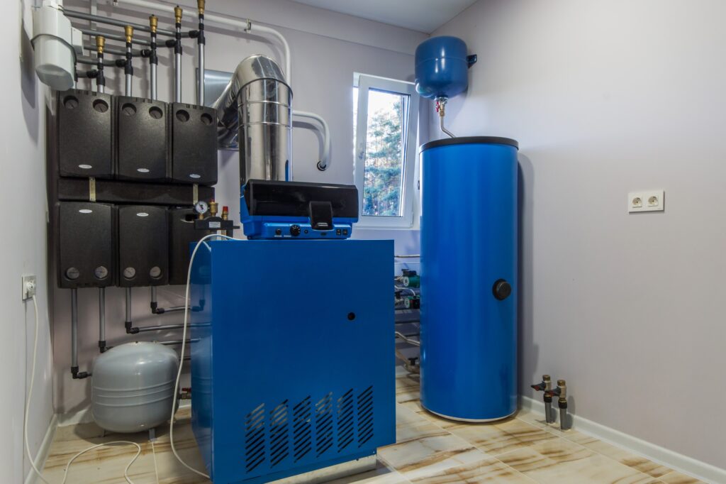 Heating system with hot water thermal storage tank - Christiansonco
